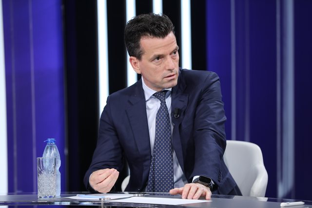 Shehaj ngre alarmin për AKSHI-n: Pronat tona janë në rrezik, SPAK po ...